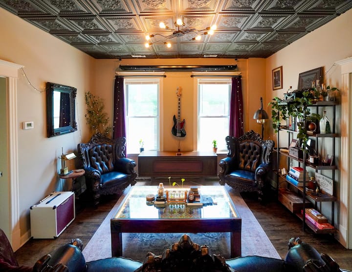 Vintage Chicago Speakeasy-2bed/2bath Designer Apt. - Uptown - Chicago