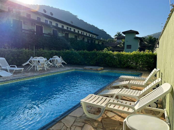 Linda Casa Em Juquehy  - Condomínio C/ Piscina - São Sebastião