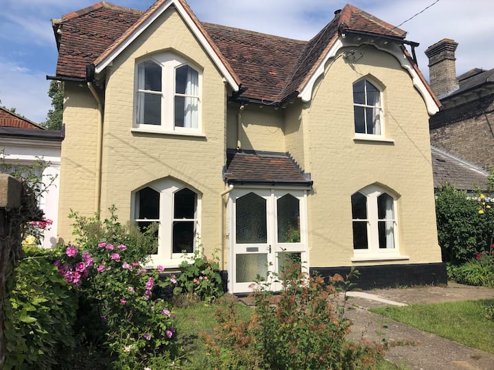 10 Guests Side By Side In Cottage & Apartments - Stanstead