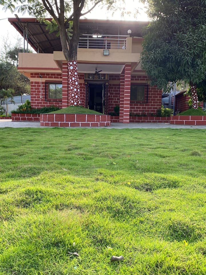 Shiva Farm - Vada