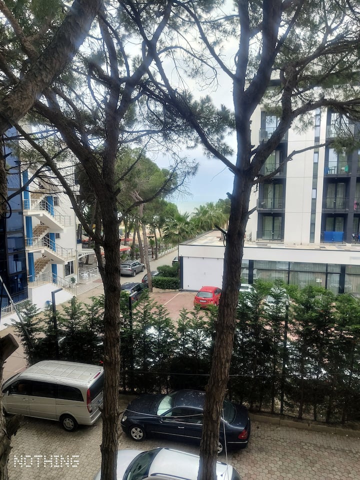 Mali I Robit Near The Sea - Golem