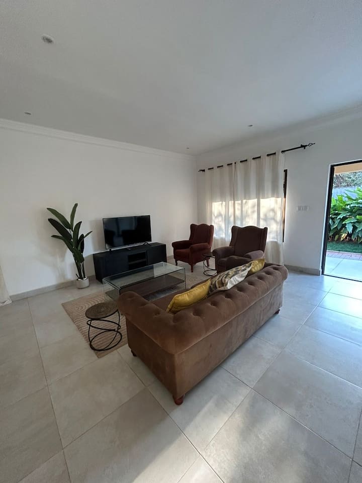 Golf: Belle Villa De 2 Chambres - Lubumbashi