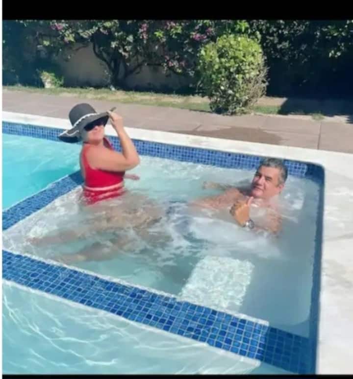 6 Vezes Sem Juros/ Sorrisos E Encontros Felizes. - Lauro de Freitas