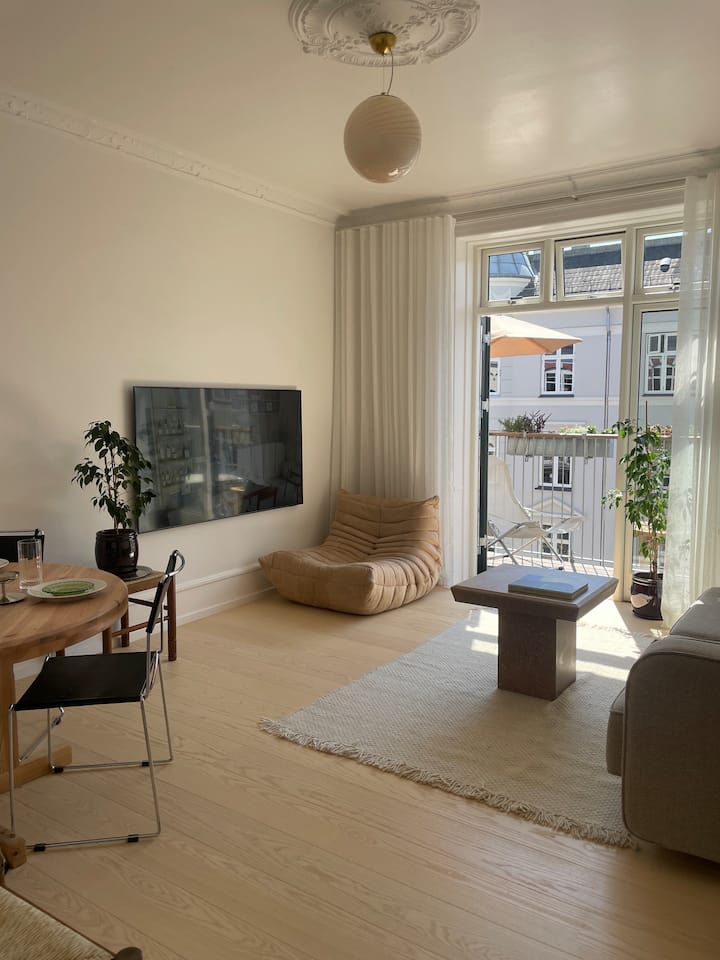 Sunny Penthouse With Balcony - Kopenhagen