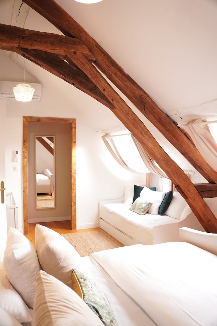 Domaine Les Roses L. Champagne
@Domainelesroses - シェール