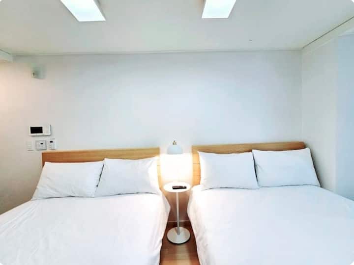 해변과-1b-161(더블- 트윈 베드)#해운대#해변 110m #짐 보관 #정수기 #무료주차 - Busan