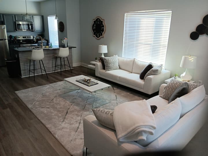 A101-2 Bedroom/2 Bath Royal - Baton Rouge, LA