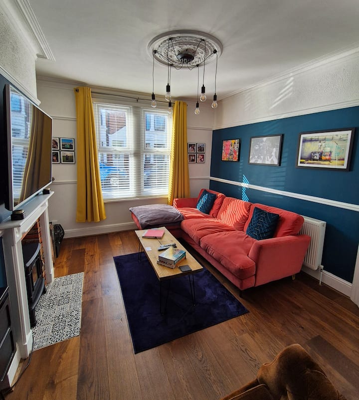 Stylish 3br Home. Central. Garden. 5 Min To Train - Portsmouth