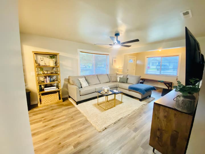 Cascade Basecamp:close To Fun! Huge Yard/game Room - Cascade, ID