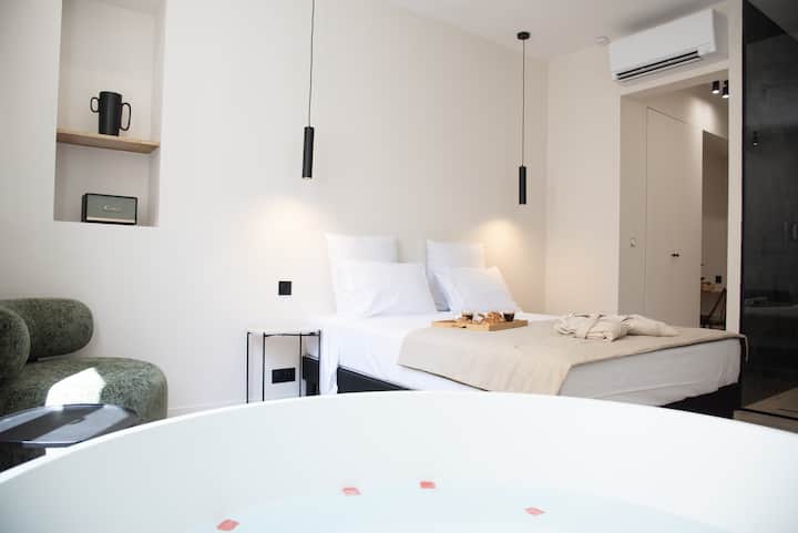 Suite Avec Baignoire Ronde - Hyper Centre - Marseille