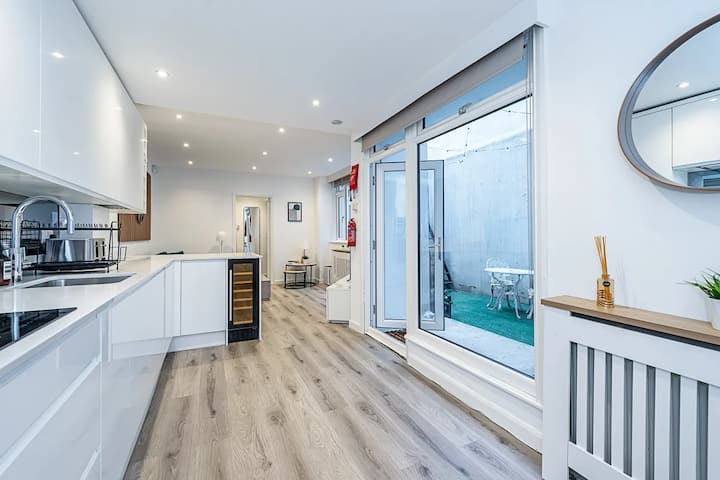 Private Garden, Smart Tv, Hyde Park, King, Sofa Bd - Paddington