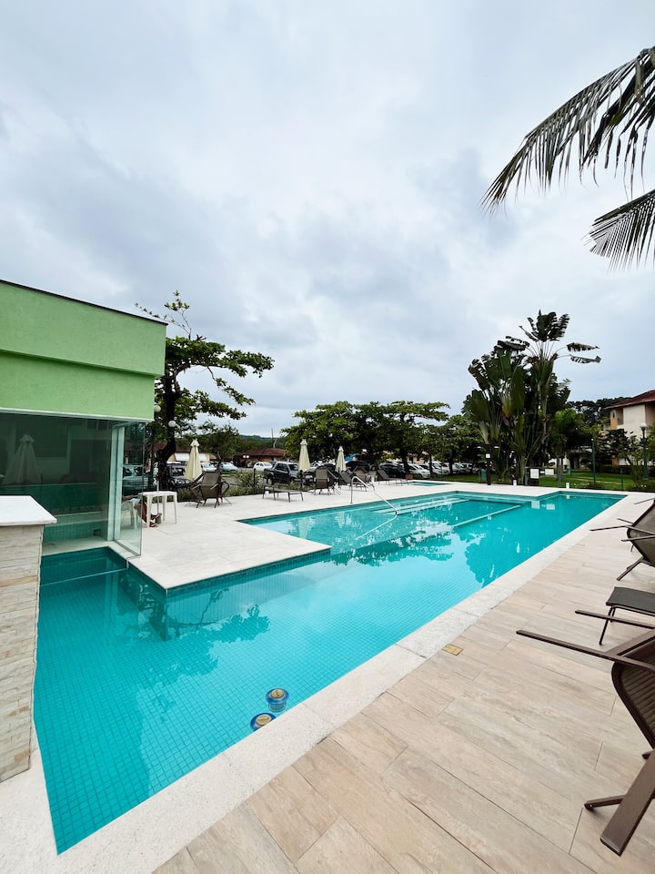 Apartamento Céu | Piscina, Sauna, Academia - Angra dos Reis
