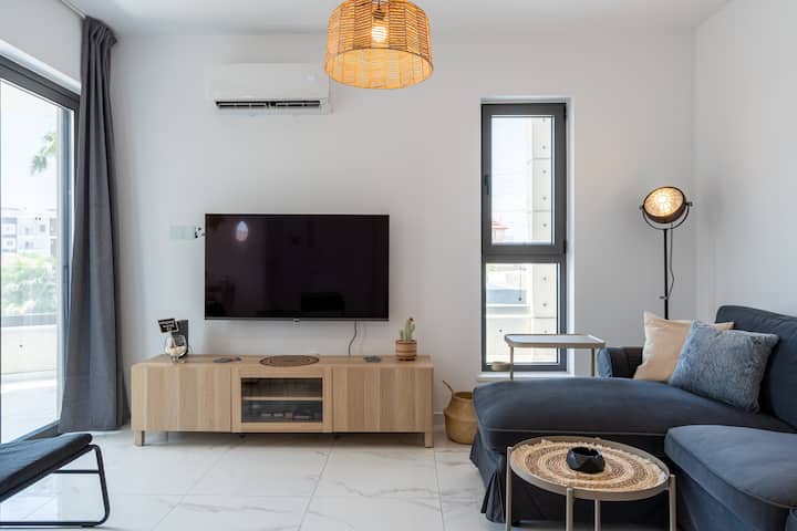 Georgette' Cheerful Apartment - Lárnaca