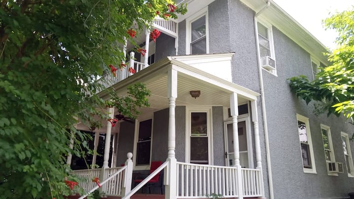 Country Living In The City - Hyattsville, MD