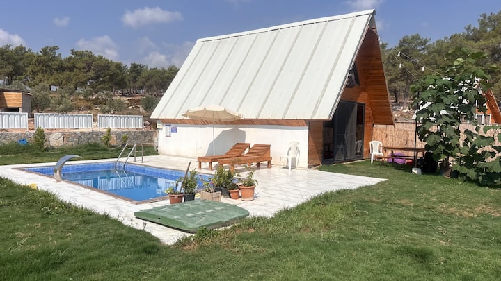 Ormanın Içinde Havuzlu Sessiz Ve Sakin  Bungalow - Silifke