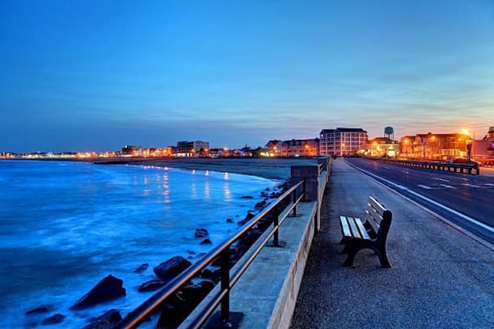 Ocean Is Calling - Hampton Beach, NH