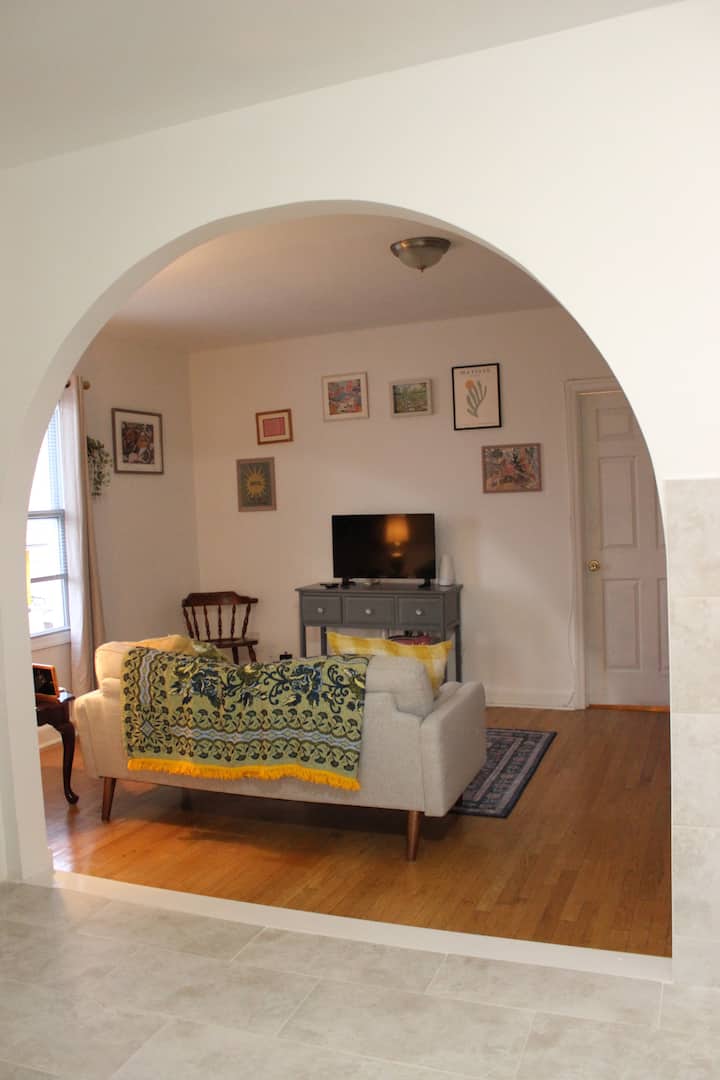 Cozy 2-bedroom In Ironbound - New Brighton - Staten Island NY