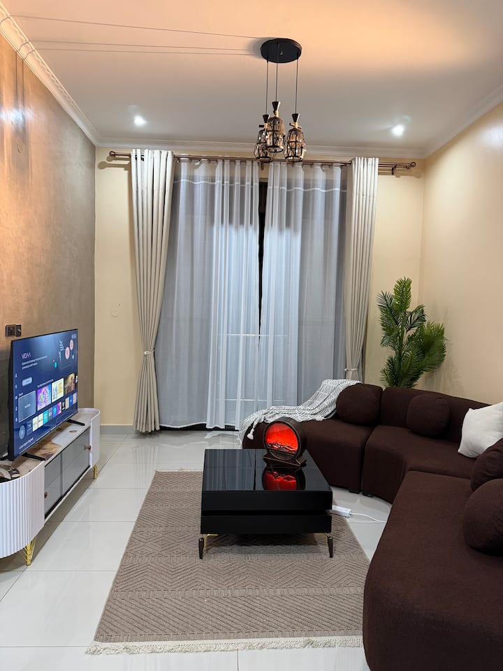 A Warm Cozy Environment - Kinshasa