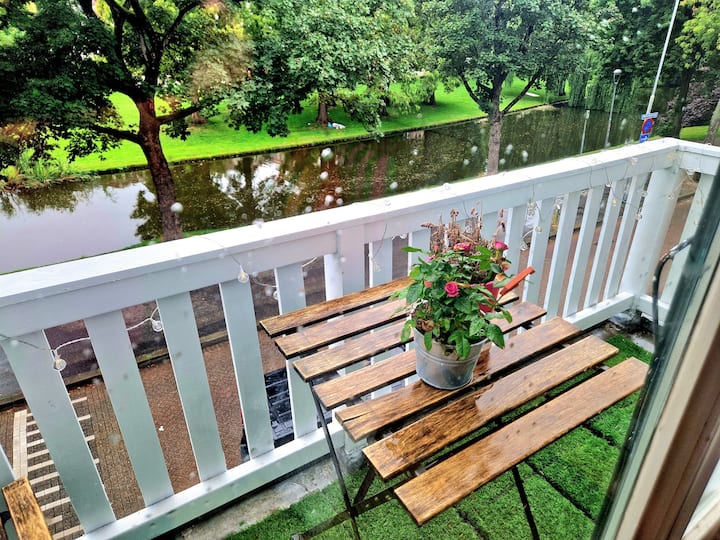 Slow Living Romantic Canal House -  City Center - Rotterdam