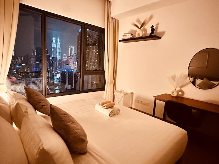 The Modern 2br With Klcc,kl Tower And Pnb 118 View - Kuala Lumpur