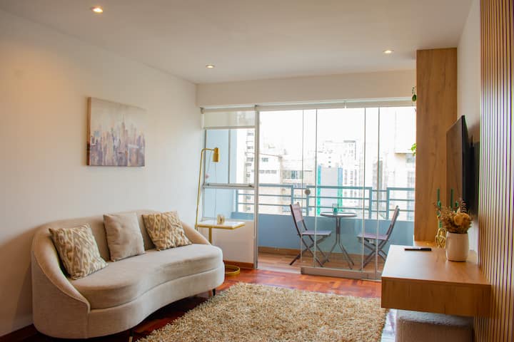 Amplio Departamento A Dos Cuadras Parque Kennedy - Pérou