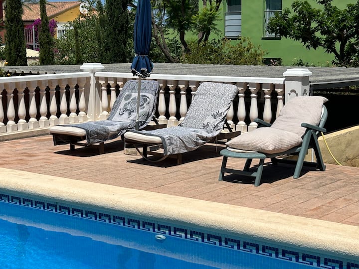 Chalet Unifamiliar En Denia - Dénia