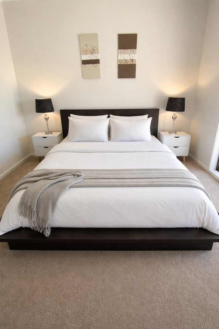 Little Louey - 2 Bdrm Unit + Private Outdoor Bath - Bendigo