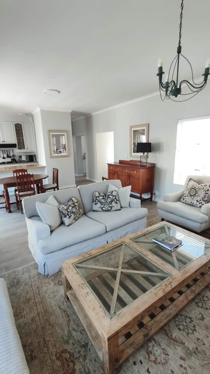 Sunny Secure Spacious Townhouse - Onrus