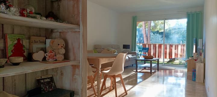 Grand F2 Piscine, Garage - Plage de Mandelieu-la-Napoule
