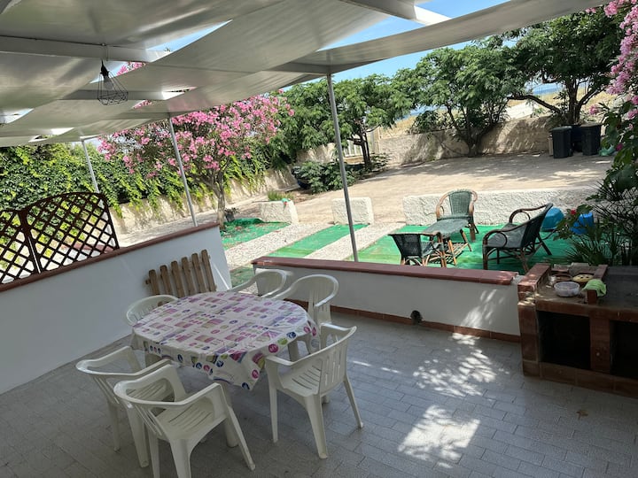 Villa In Riva Al Mar Rosso Zona2 - Alcamo