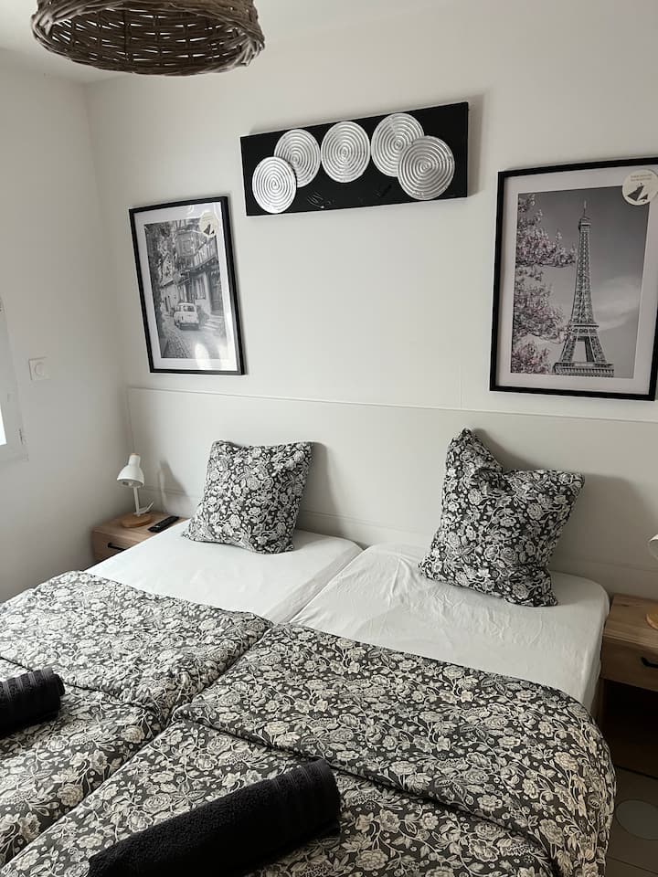Entire Place | Near Marseille Airport & Beaches - Marignane