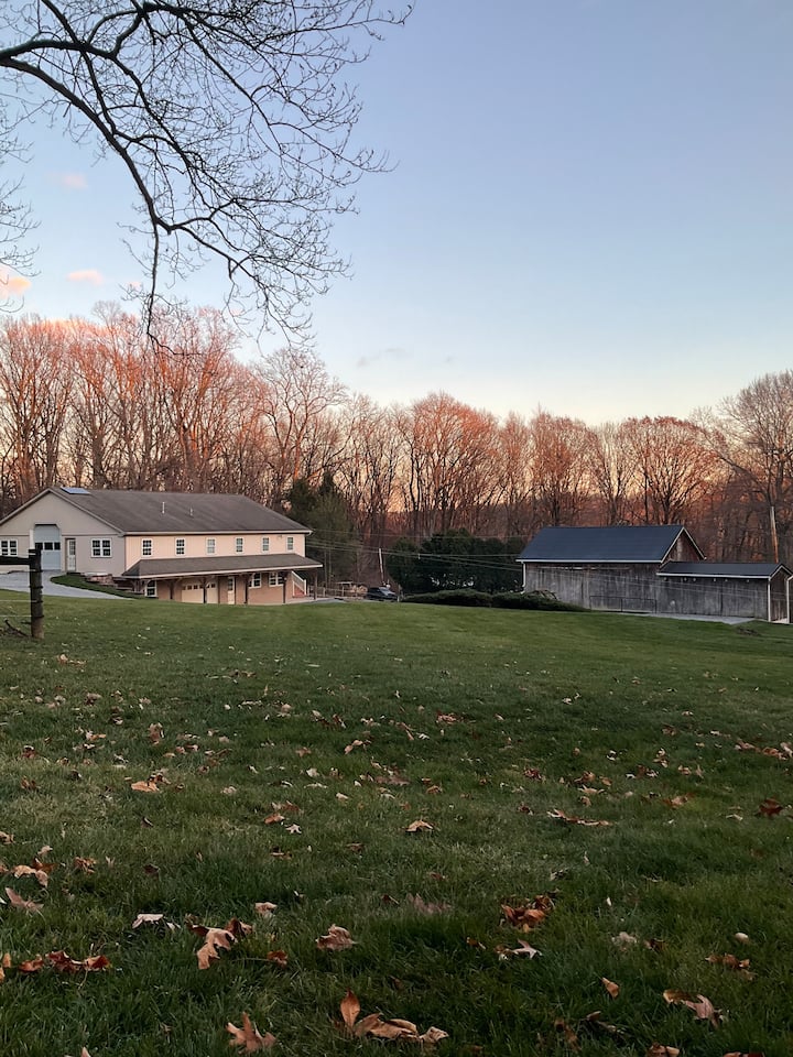 Peaceful Mountain Farm - Honey Brook, PA