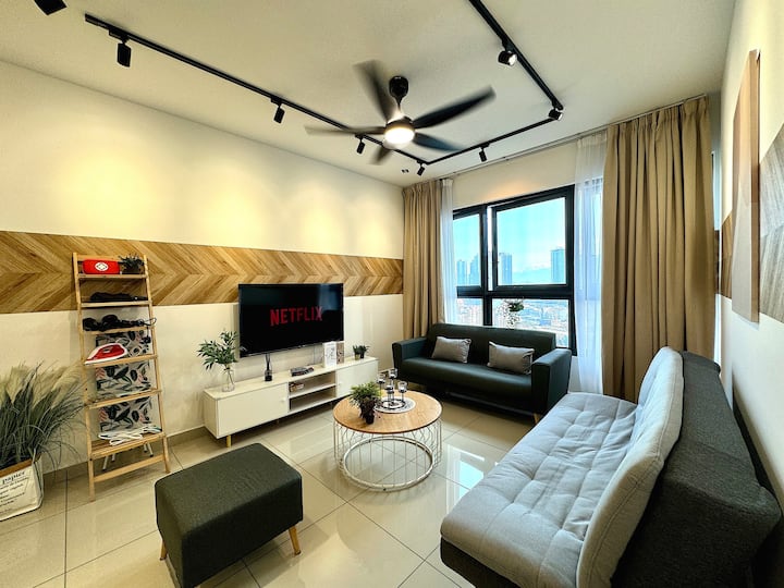Trxklccpavvelo | Mrtlrt | 13pax | 4r2b | (F)4cpark - Kuala Lumpur