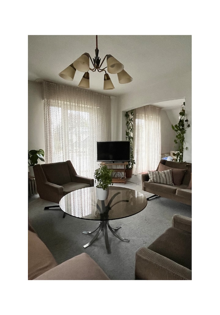 Großes Helles Zimmer Mit Privatem Bad & Balkon - Cologne