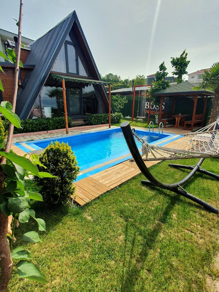 Sapanca Boss Queen Havuzlu Jakuzili Bungalov - Sapanca