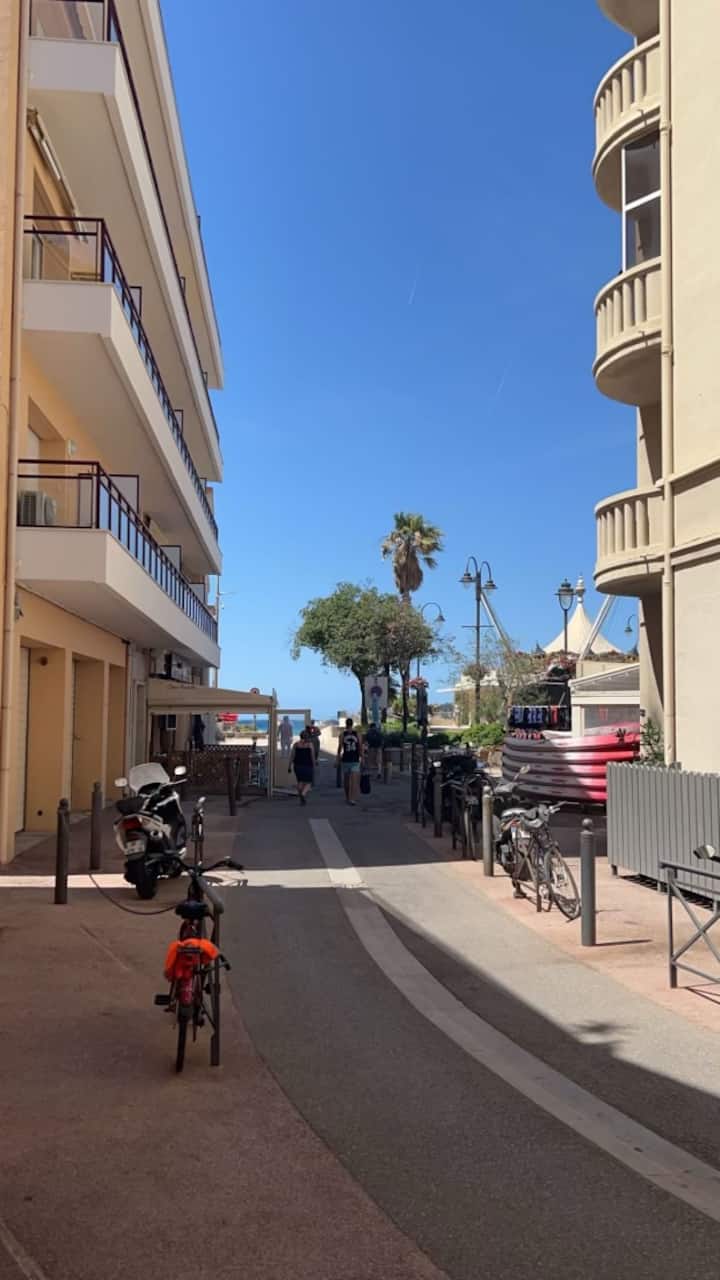 Cassis Studio Front De Mer Avec Terrasse - Cassis