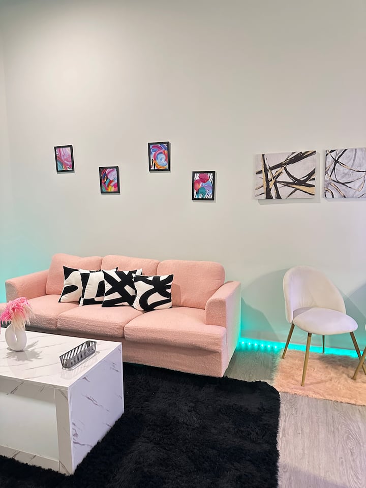 Downtown Cleveland 1br • Gym • Rooftop - Cleveland, OH