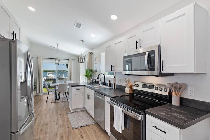 Lakeside Luxury - 5 Min To Baypoint - Boat Rental - Gun Lake, Middleville