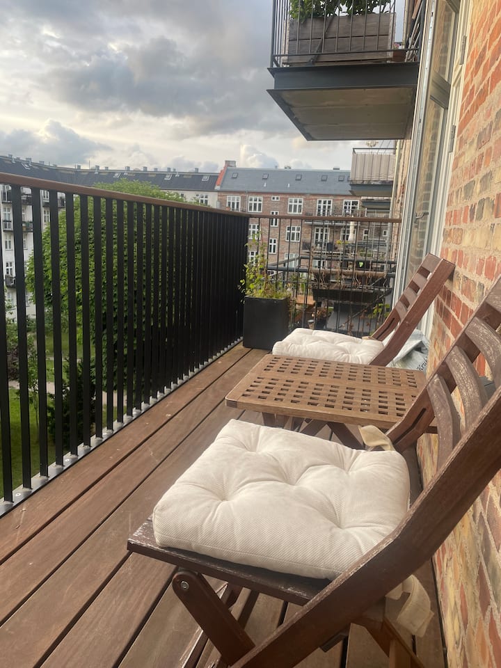 Stor Og Lys Lejlighed På Frederiksberg/københavn - Koppenhága
