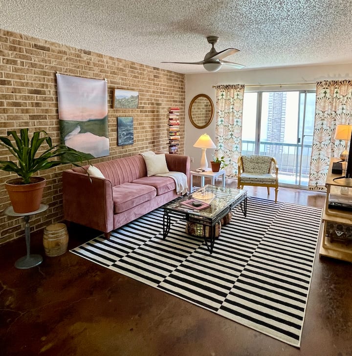 The Artist’s Home South Congress / Downtown - Austin