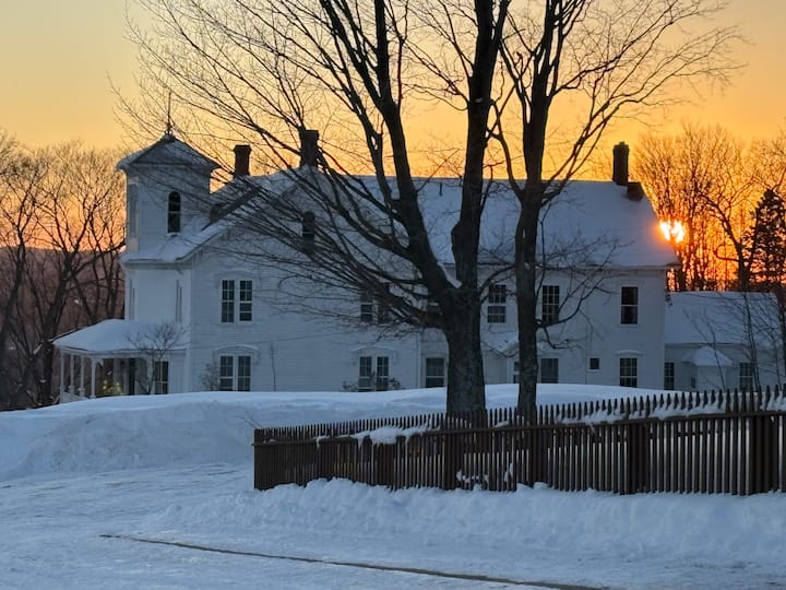 New 1882 Guest Suite: Breakfast Incl After 6-15-26 - Houghton, MI