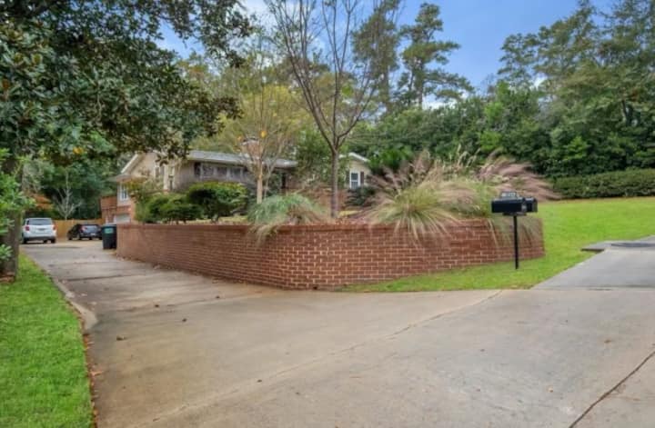 Midtown Garden Apt [Great Privacy & Location] - Tallahassee, FL