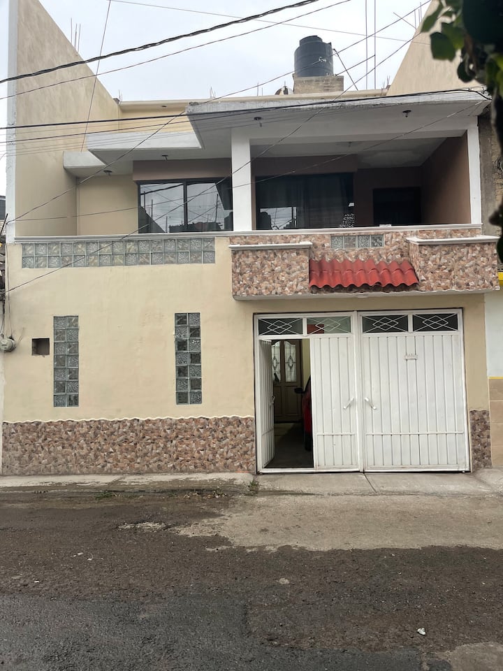 Clean 3 Bed 2 Bath For  8 Adults Up To 10 If
 Kids - Ecatepec de Morelos