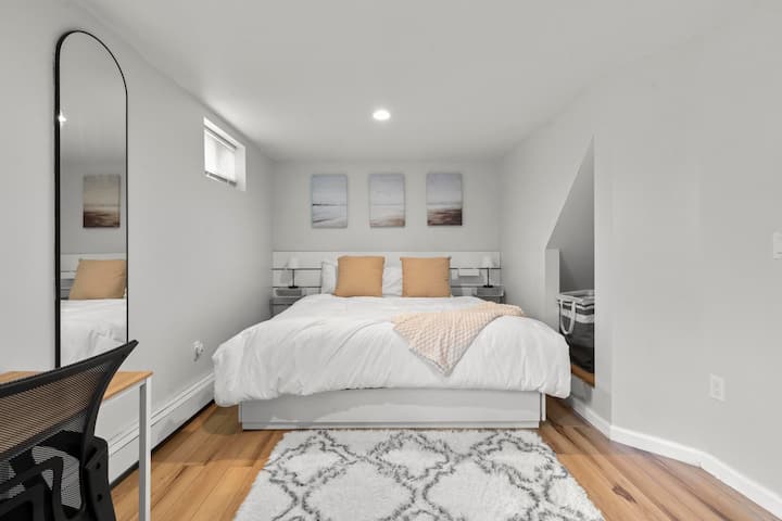 Modern Room With King-size Bed Near Yale - Branford, CT