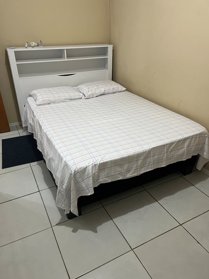 Apartamento Térreo Com Garagem - Alegrete