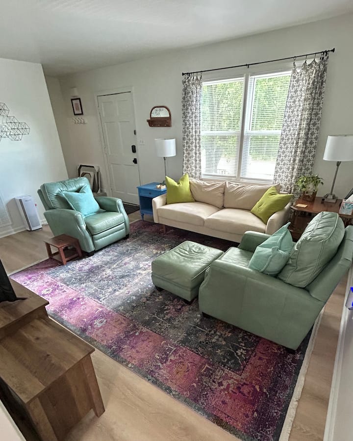 Fully Furnished Townhome - Macon, GA