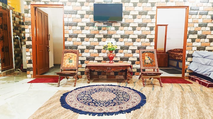 Sahara Family Home Stay - Mysuru