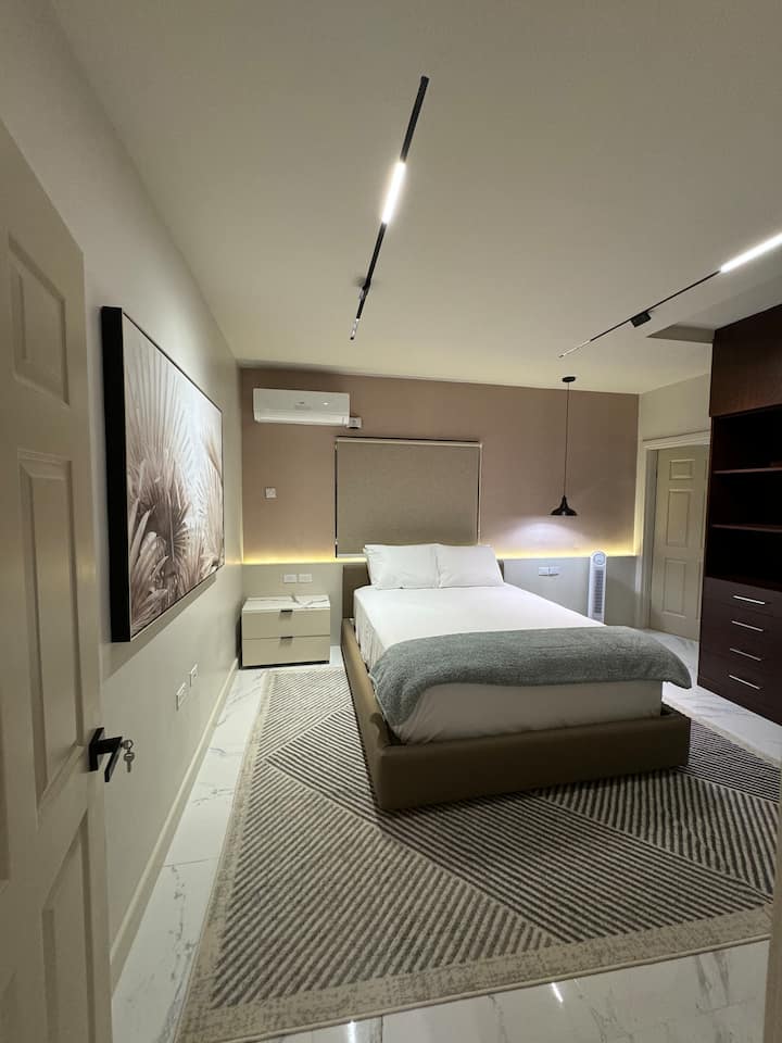 Aurora Bliss - Kingston