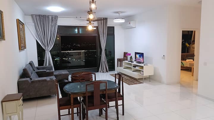 Sky Loft 4 Guests Balcony | Nflix | Disney+ B30a - Johor Bahru