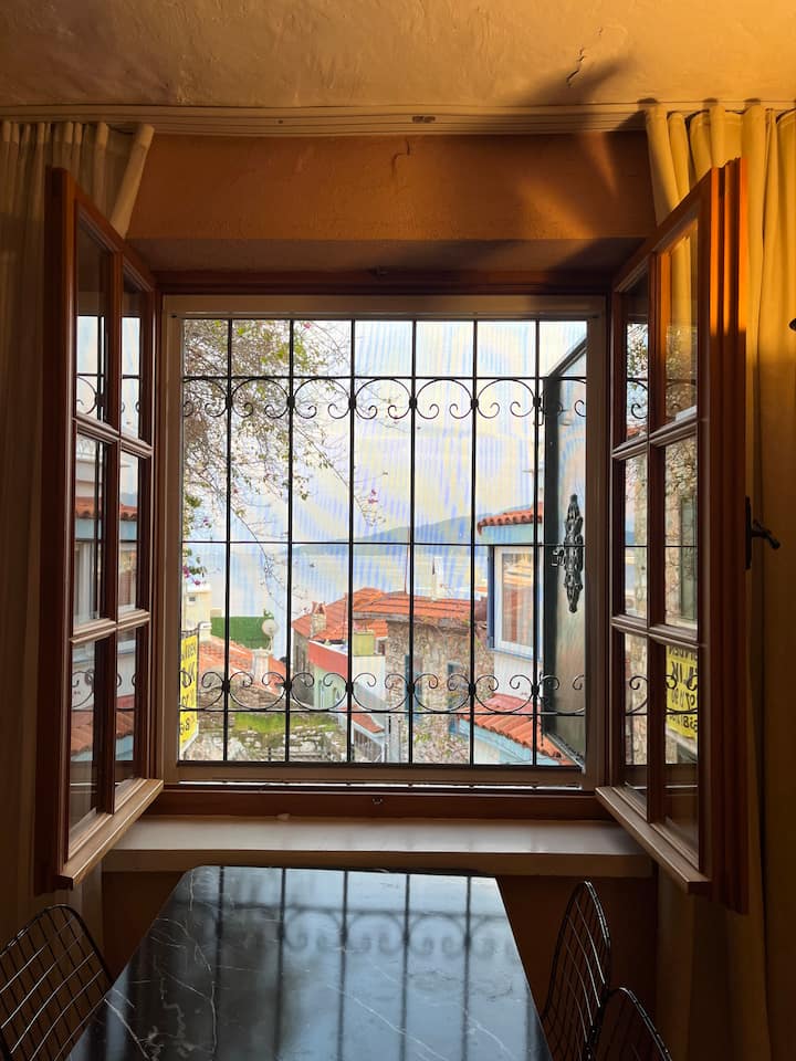 Castle81homes Yellow House, Central Location - Marmaris